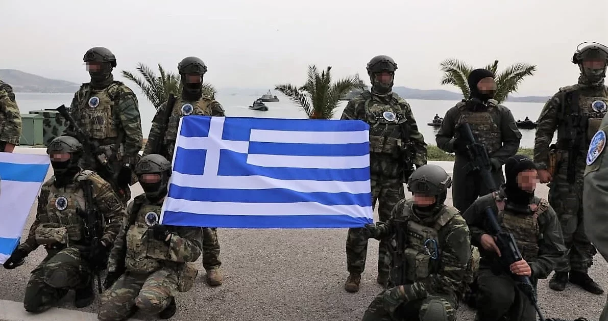 Ο “τολμών Ελλη-νικά”, βροντοφωνάζει σήμερα ο “Παρμενίων”! Αρχίζει η ...